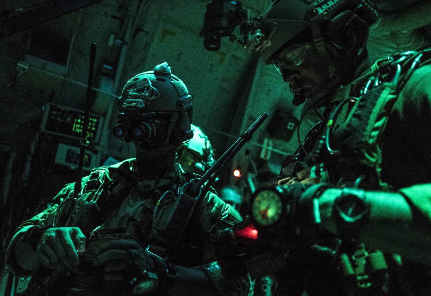Call Of Duty Advanced Warfare Headhunter Helmet